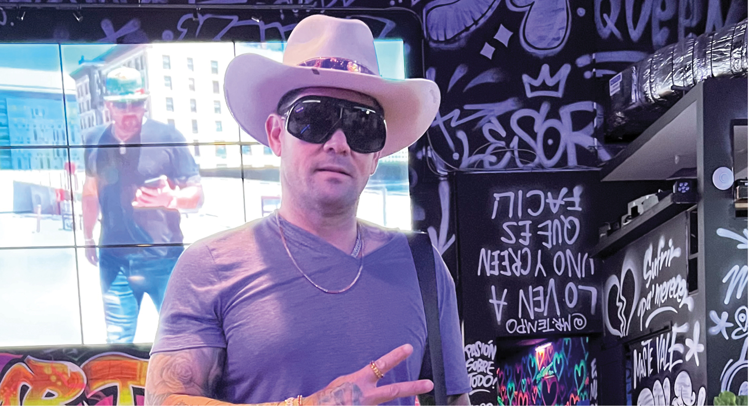 Jorge Cueva, el hombre detrás de Mr. Tempo - Revista Mujer Actual